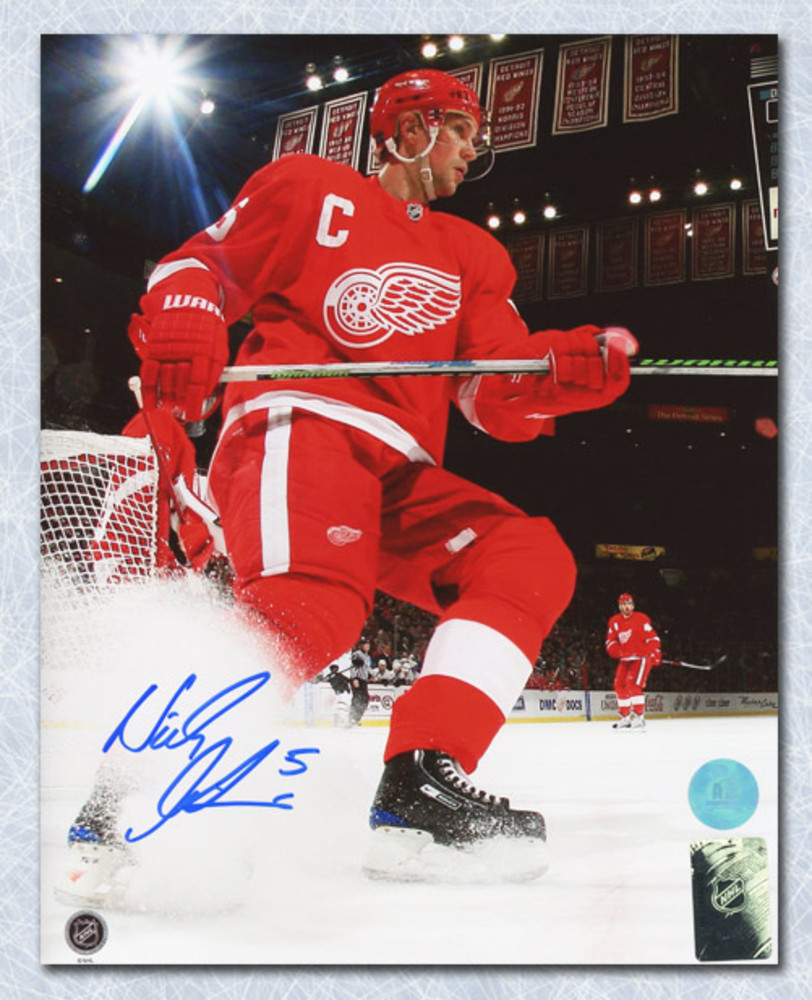 Nicklas Lidstrom Detroit Red Wings Autographed Joe Louis Arena Action ...