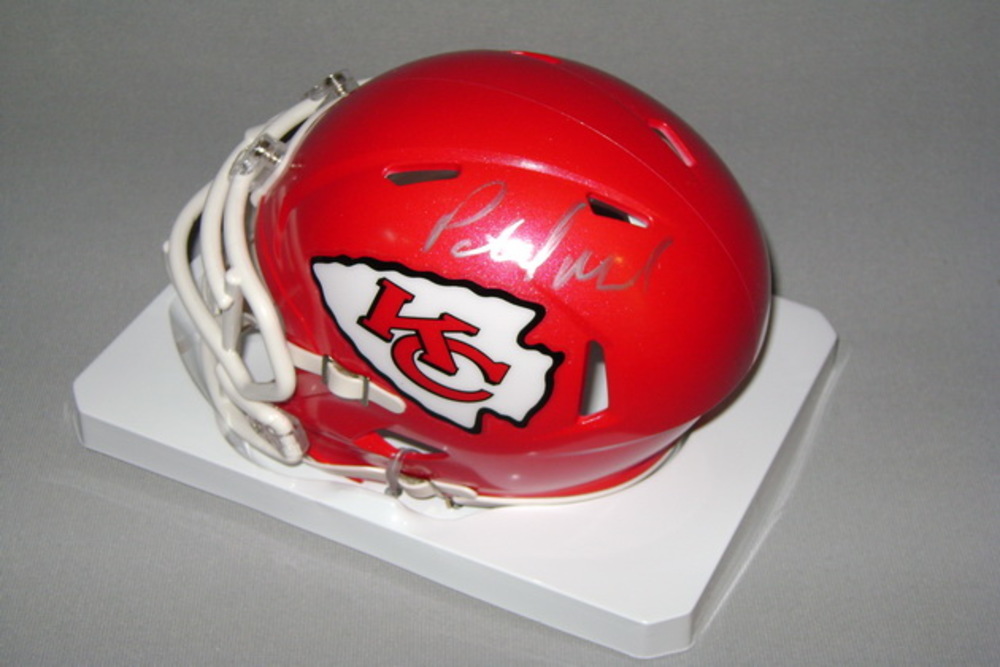 NFL Auction | NFL - CHIEFS PATRICK MAHOMES SIGNED CHIEFS MINI HELMET