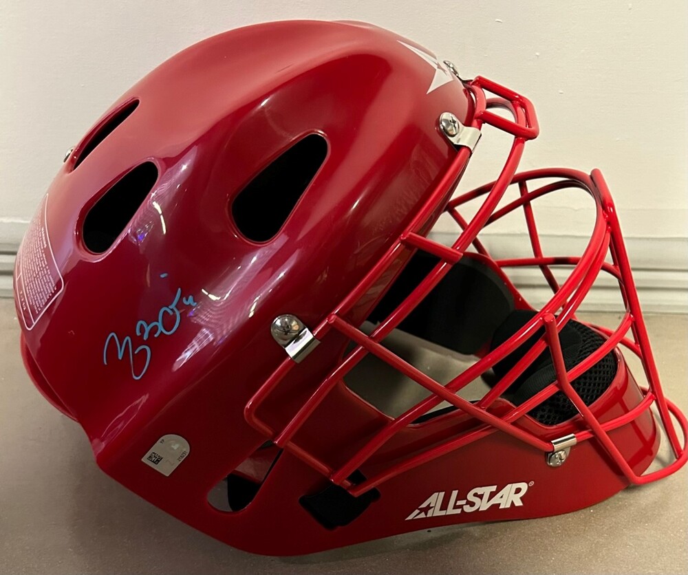 Yadier Molina Autographed Red Catcher's Mask | MLB Auctions