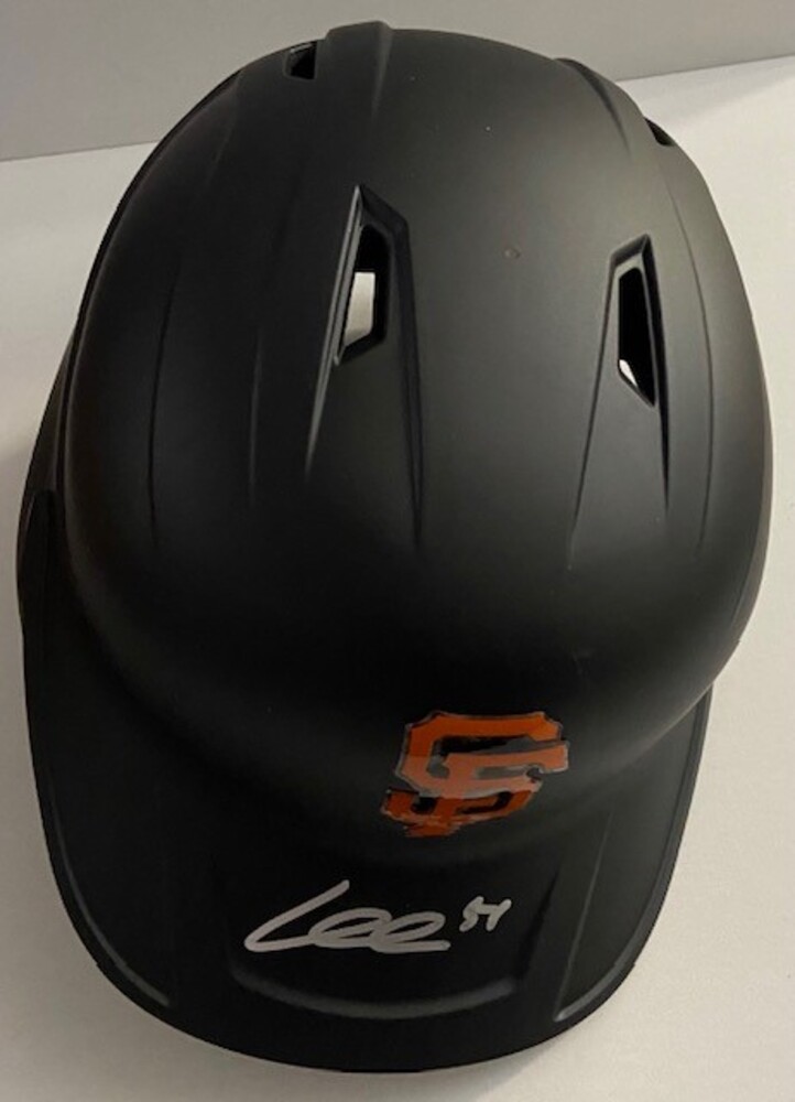 Jung Hoo Lee Autographed Giants Helmet | MLB Auctions