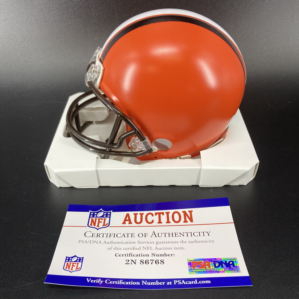 NFL - Browns David Bell signed mini helmet | The official auction site ...