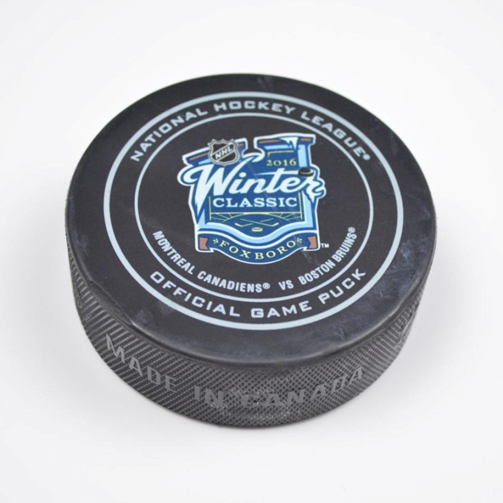 2016 Winter Classic - Game Puck - First Period - 1 of 2 - First Puck of ...