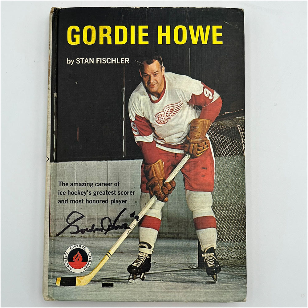Gordie Howe Autographed Self-Titled Softcover Book - NHL Auctions