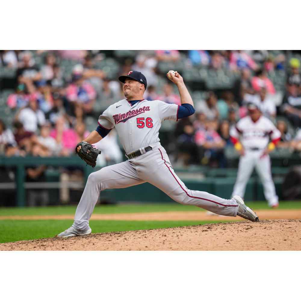 Caleb Thielbar Autographed Jersey | Minnesota Twins Auctions