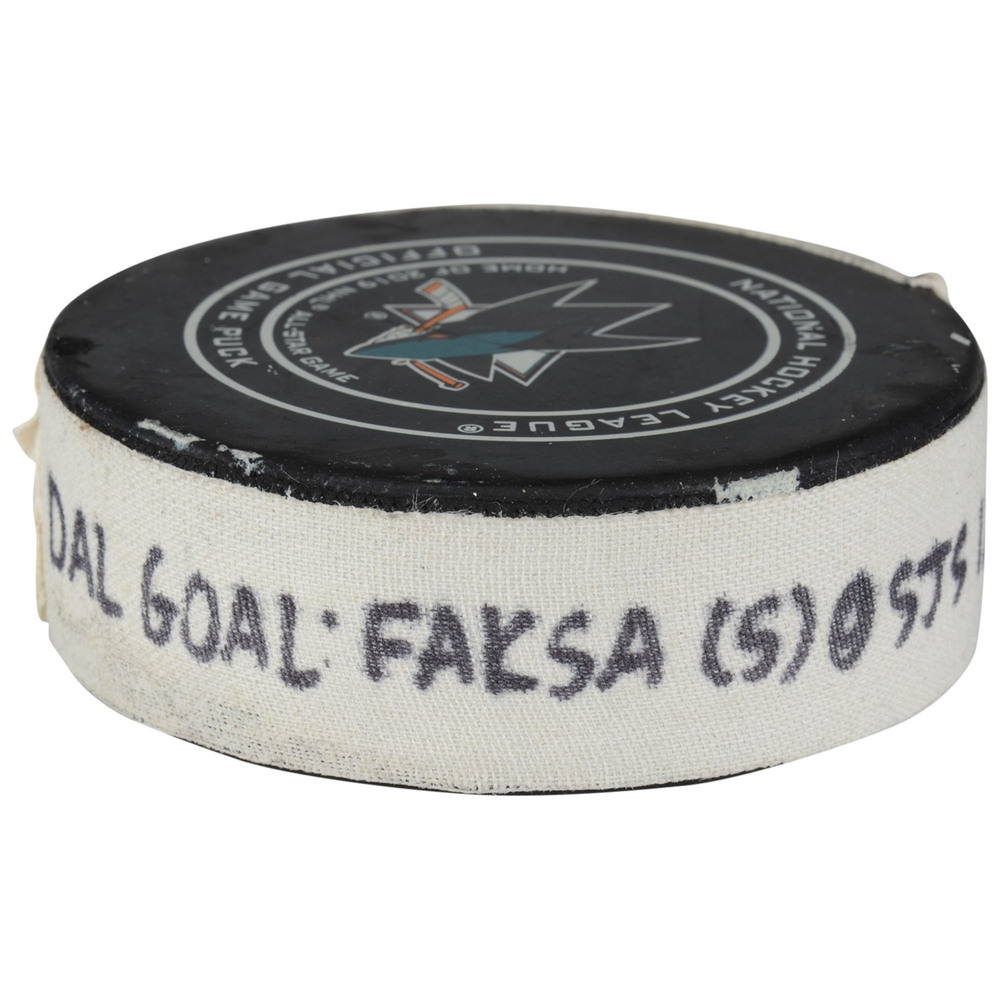 Radek Faksa Dallas Stars Game-Used Goal Puck from December 13, 2018 ...