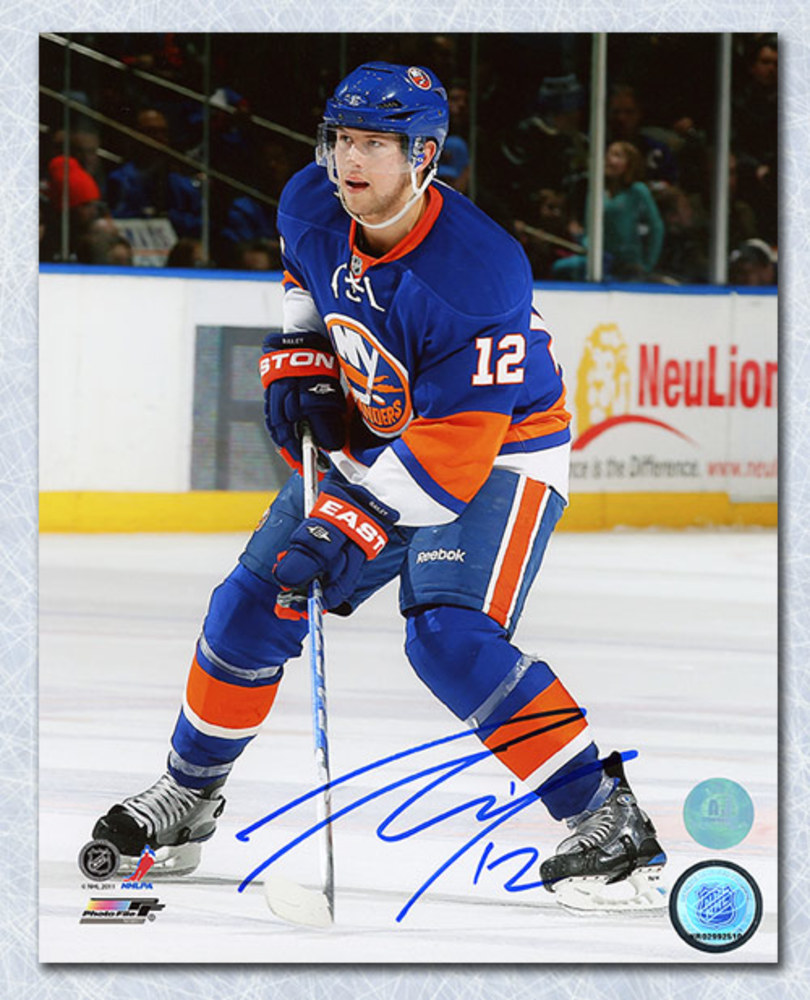 Josh Bailey New York Islanders Autographed Action 8x10 Photo - NHL Auctions