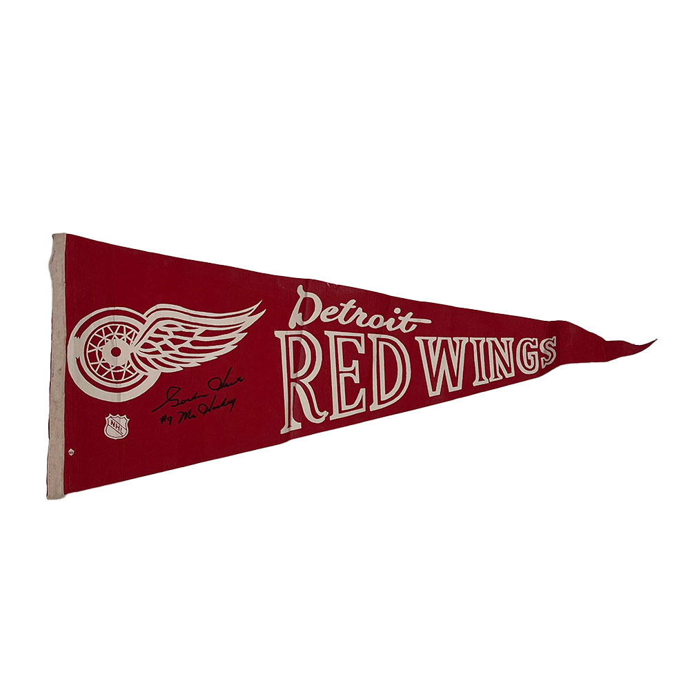 Gordie Howe Autographed Vintage Red Wings Pennant - NHL Auctions
