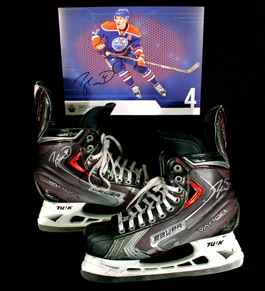 Taylor Hall #4 - Autographed 2013-14 & Early 2014-15 Edmonton Oilers ...