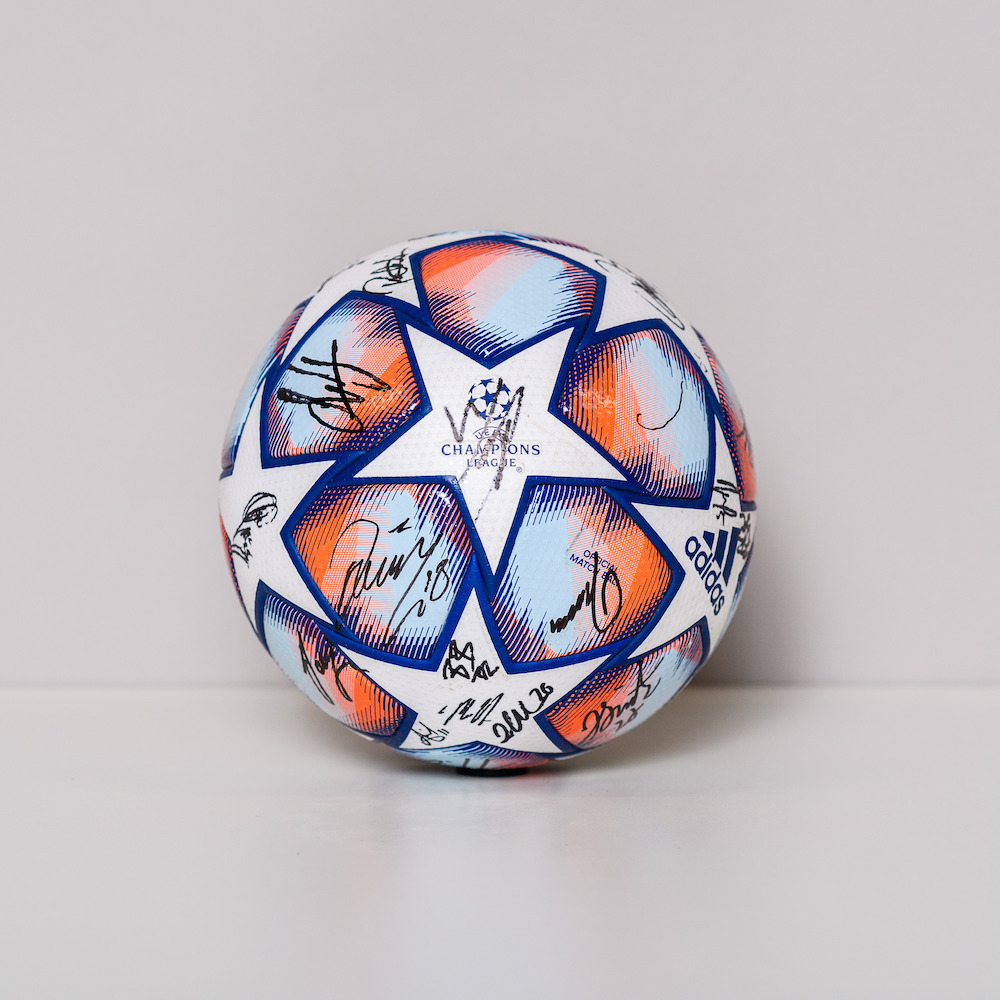 20/21 Champions League Ball signed by the FC Midtjylland Team | UEFA ...