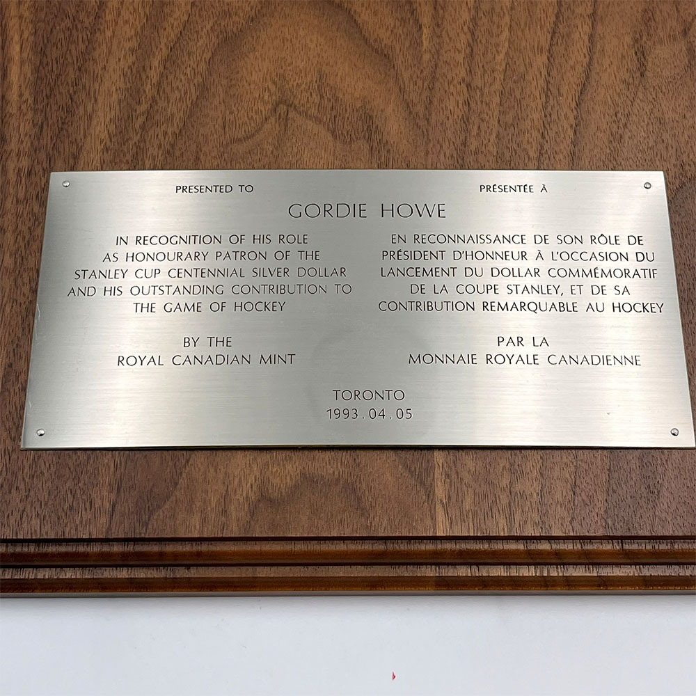 Gordie Howe's Royal Canadian Mint Plaque - 1993 - NHL Auctions