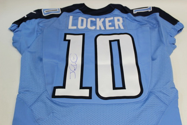 TITANS - JAKE LOCKER SIGNED AUTHENTIC JERSEY - SIZE 46 | The official ...