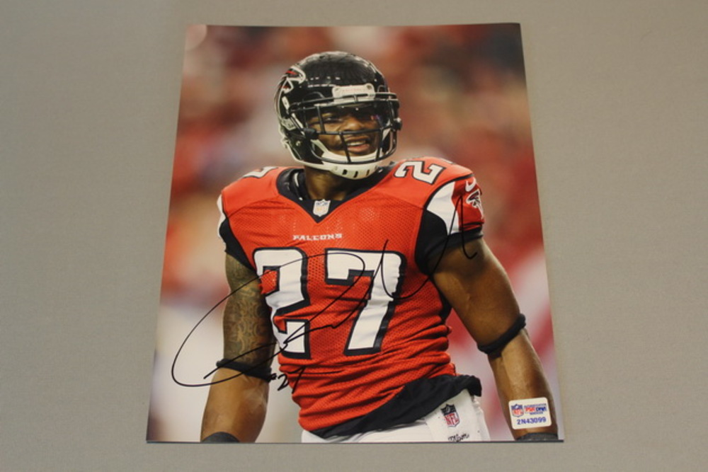 Falcons - Robert McClain signed 8x10 photo | The official auction site ...