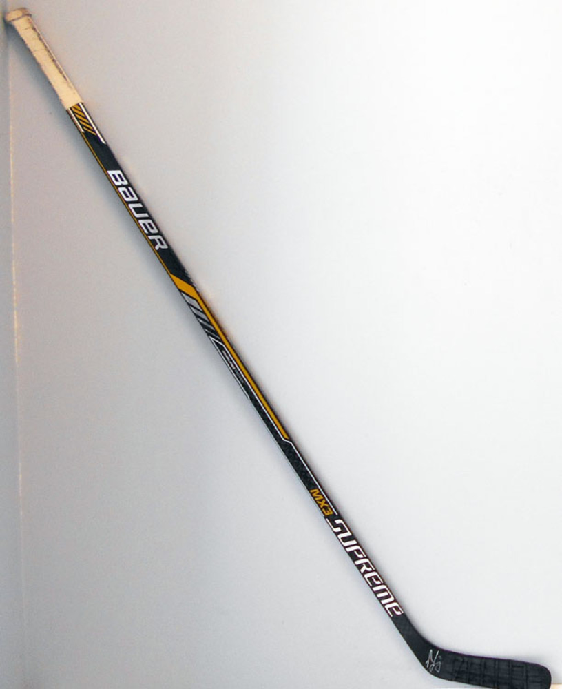 #2 Nick Leddy Game Used Stick - Autographed - New York Islanders - NHL ...