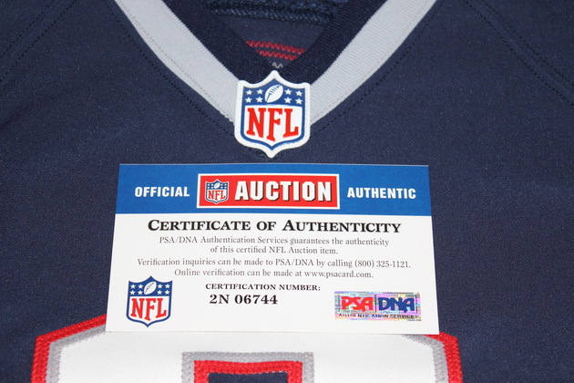 NFL Auction | STEPHEN GOSTKOWSKI SIGNED PATRIOTS AUTHENTIC JERSEY - SIZE 44