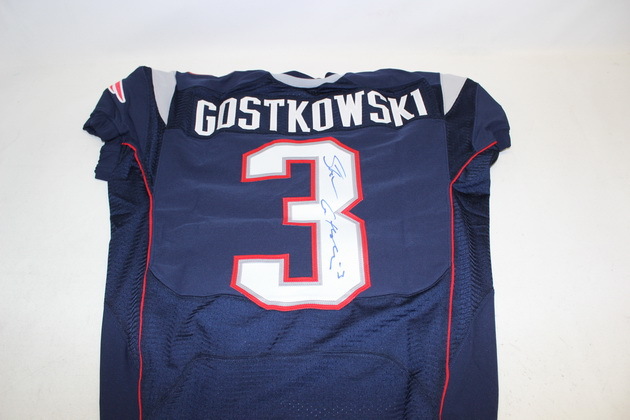 NFL Auction | STEPHEN GOSTKOWSKI SIGNED PATRIOTS AUTHENTIC JERSEY - SIZE 44