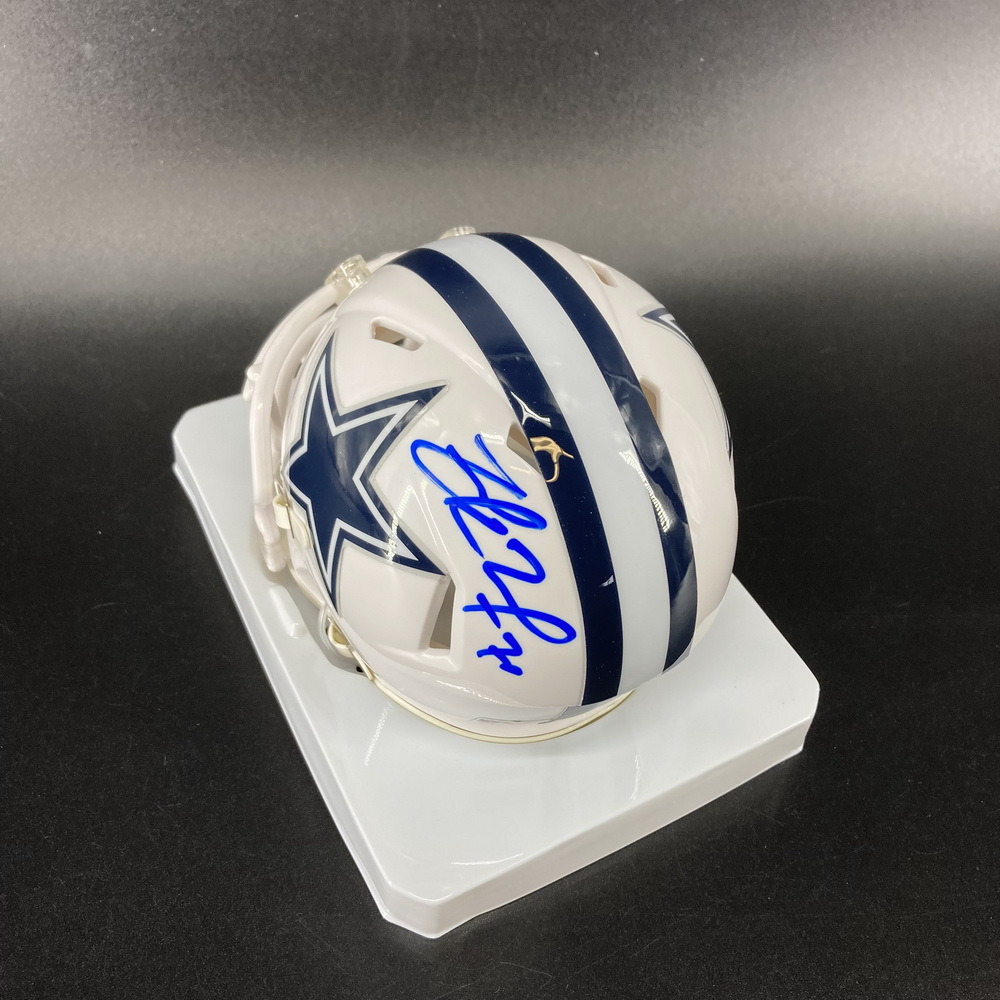 NFL - Cowboys Zach Martin Signed Alternate Mini Helmet | The official ...