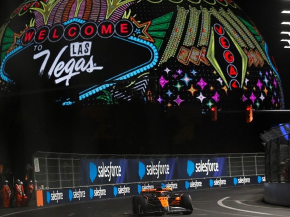 McLaren F1 Team VIP Experience in Las Vegas: Ultimate Package | 希尔顿荣誉客会积分竞拍
