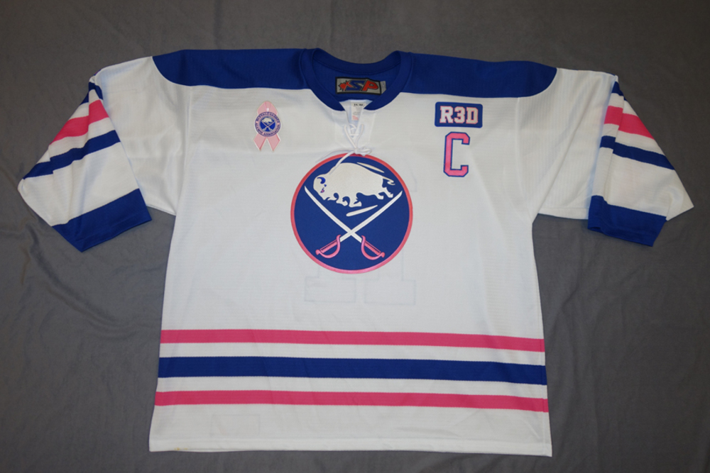 Michael Peca Autographed Buffalo Sabres Alumni Wine Festival Jersey ...