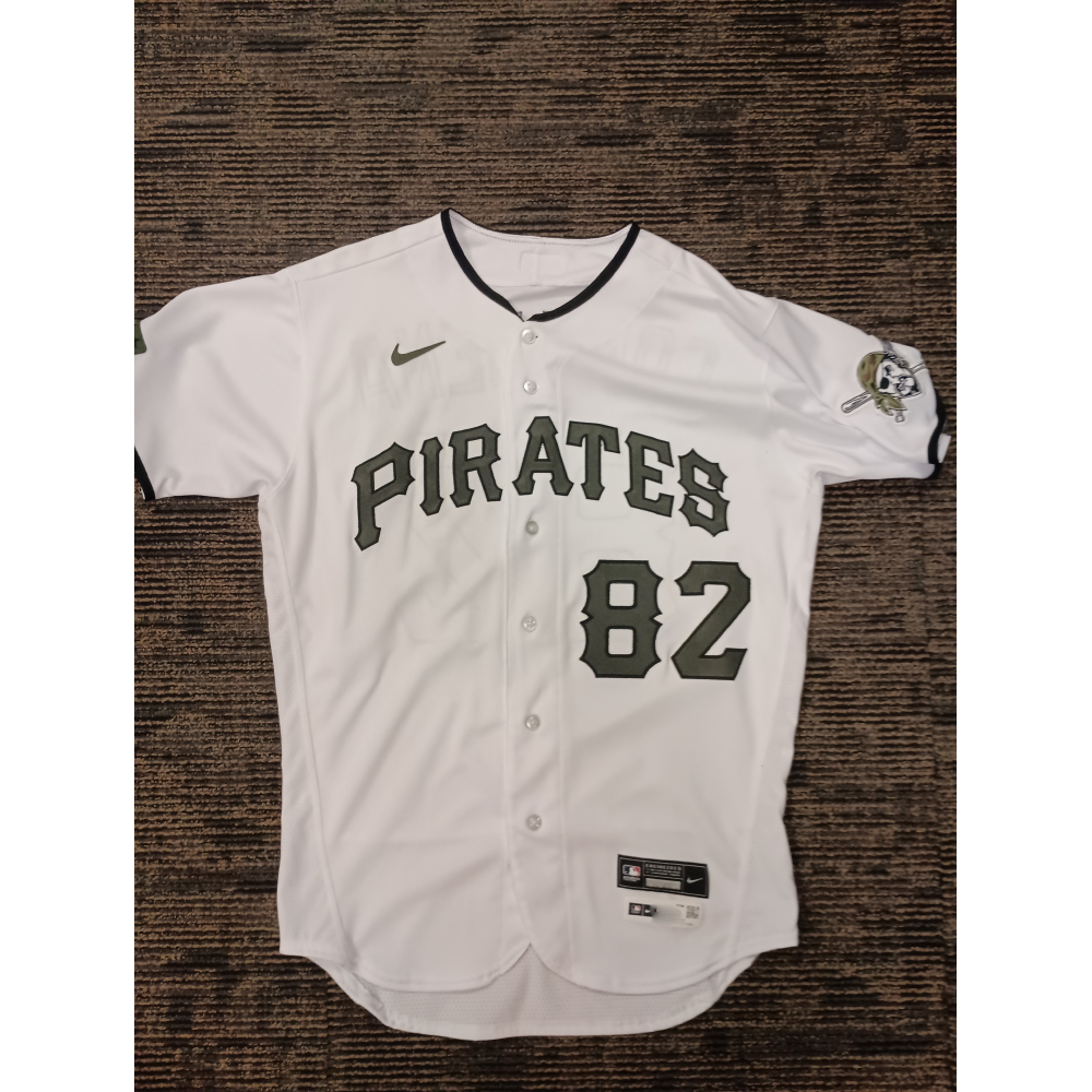Jersey Size 46TC-2B-1. Game Used Camo Jordan Comadena #82 Jersey ...