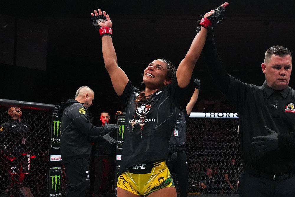 Tabatha Ricci Signed Fight Issued Jersey UFC Fight Night: Emmett vs ...