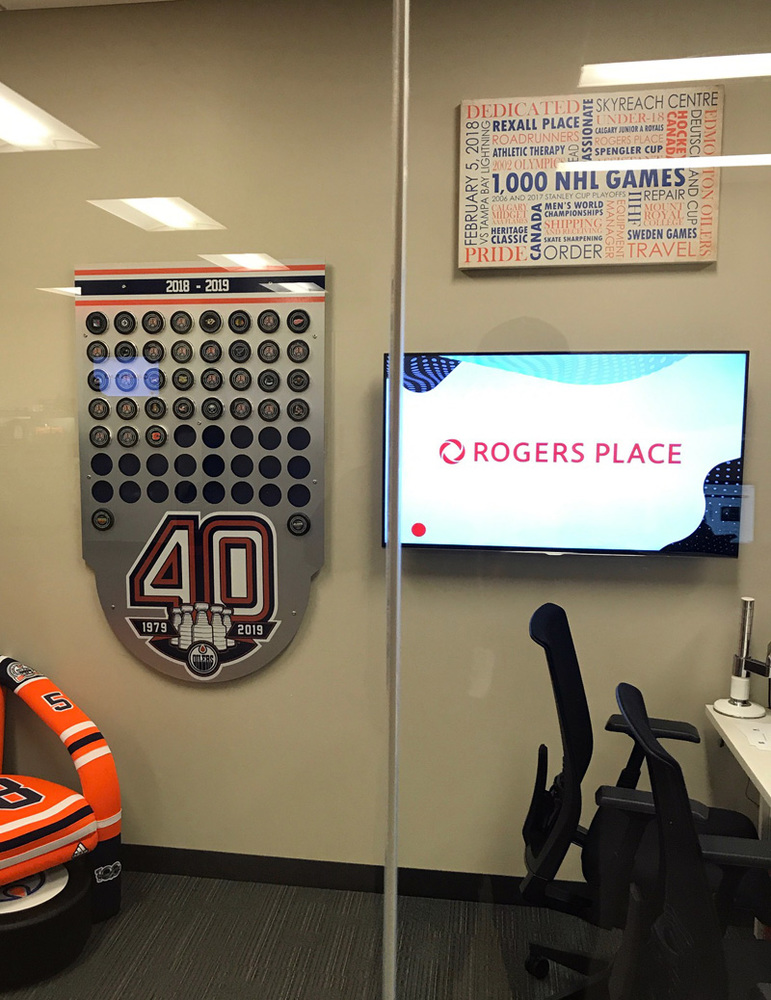 2018-19 Edmonton Oilers Locker Room Custom Puck Display With Game Pucks ...