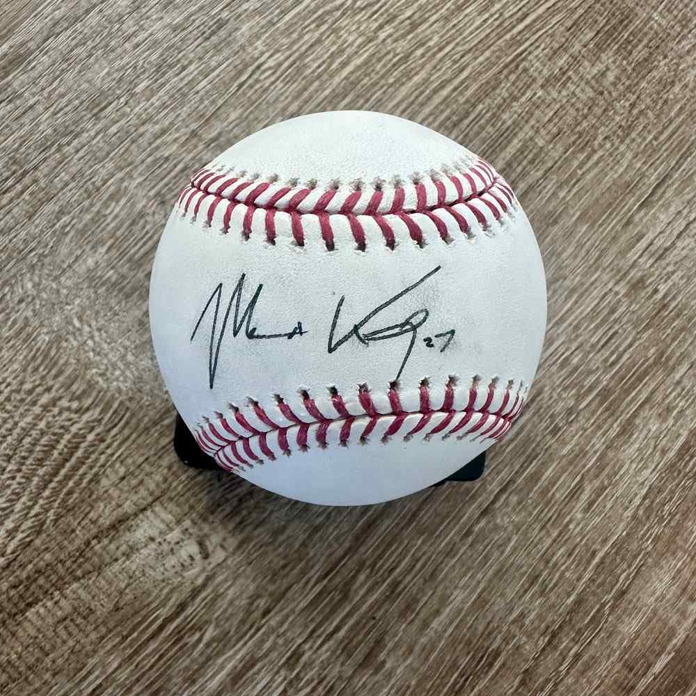 UMPS CARE AUCTION: Matt Kemp Signed Baseball | MLB Auctions