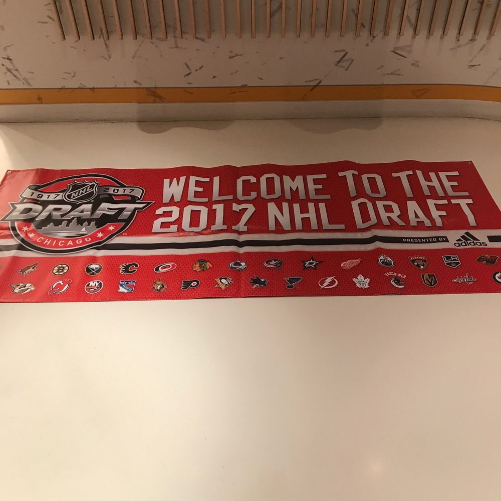 2017 NHL Draft Hotel Banner - Chicago - NHL Auctions