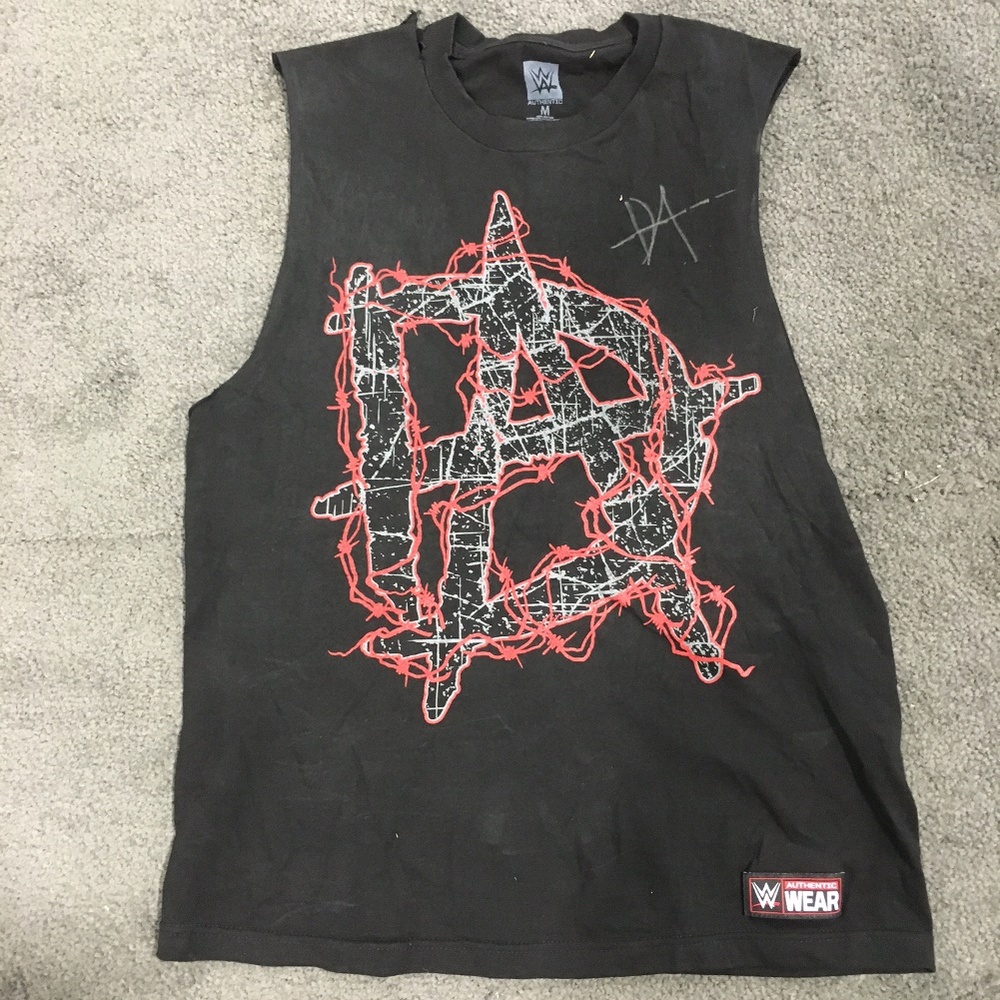 Dean Ambrose WORN & SIGNED T-Shirt (Fastlane - 02/21/16) | WWE Auction