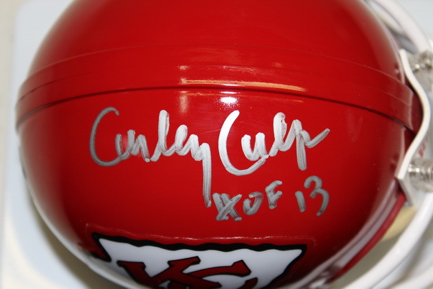 CURLEY CULP SIGNED CHIEFS MINI HELMET | The official auction site of ...