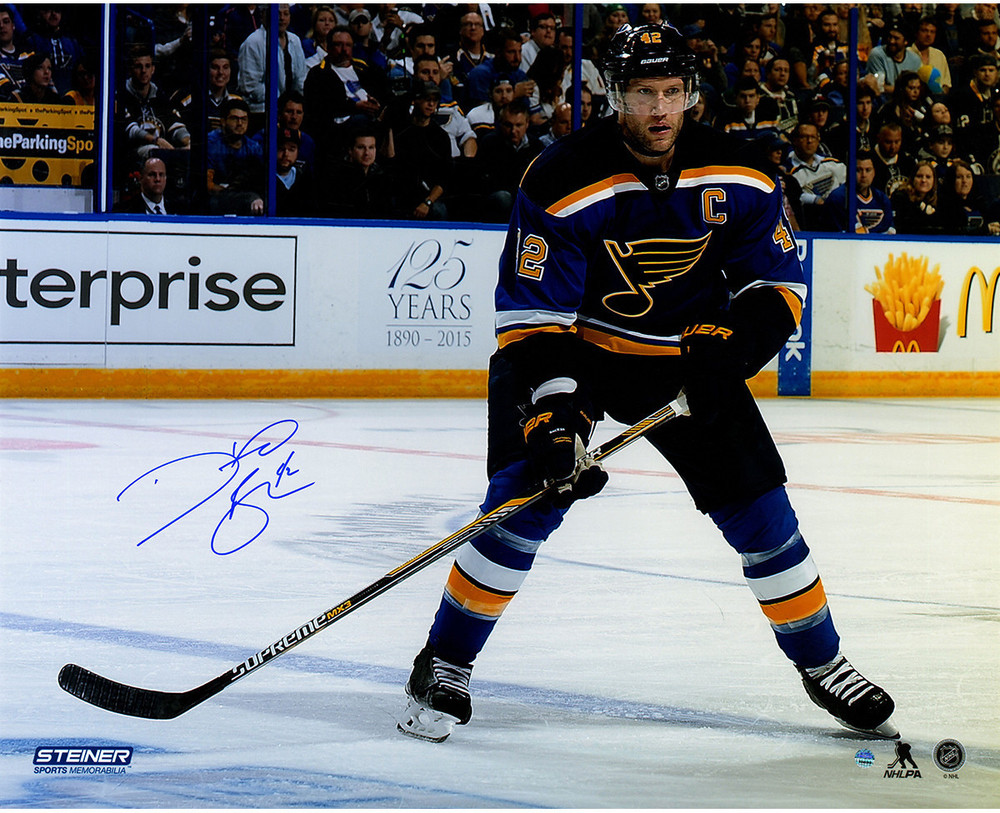 David Backes Signed 16x20 Photo - NHL Auctions
