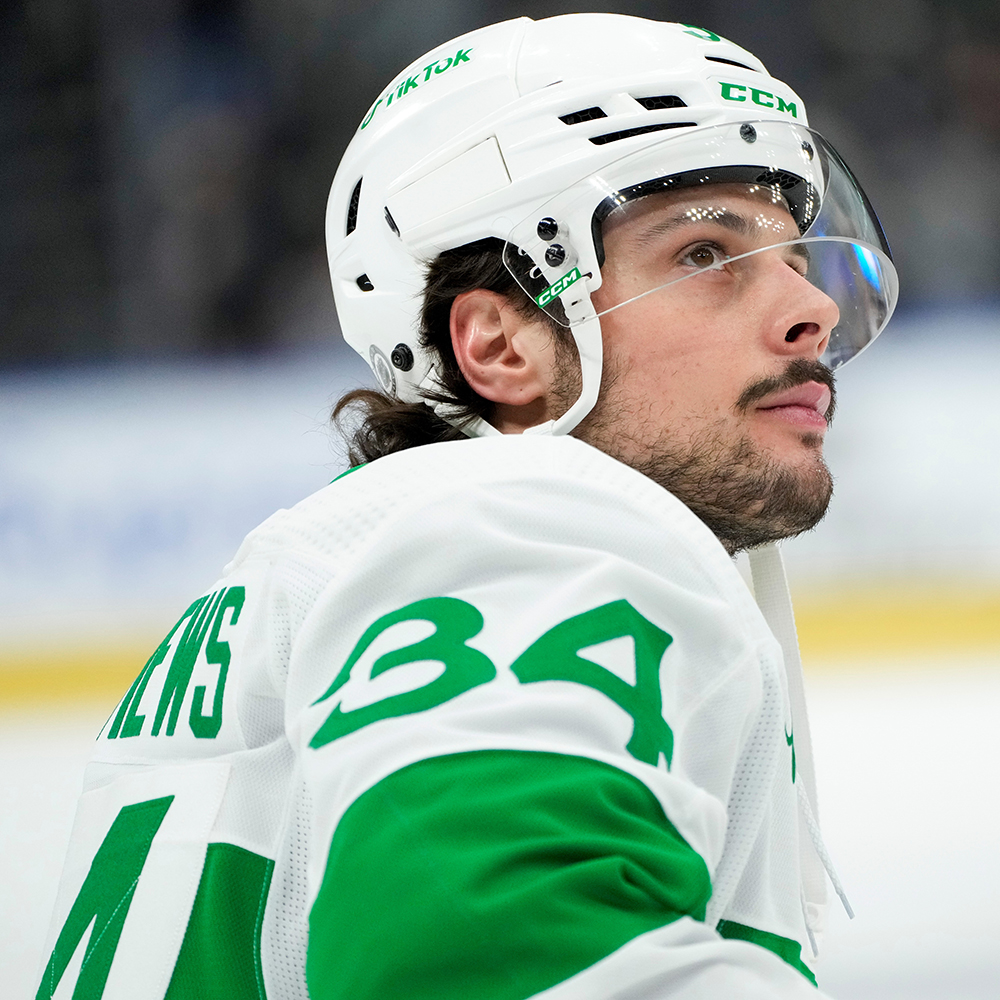 Auston Matthews 2022-23 St. Pats Game Worn Helmet | Real Sports Auction