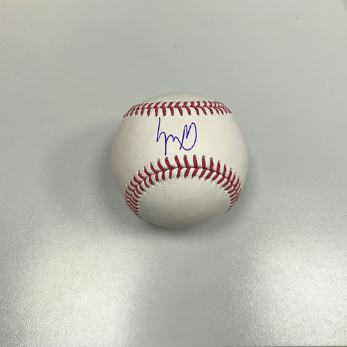 Luis Robert Jr. Autographed Baseball | White Sox Auctions