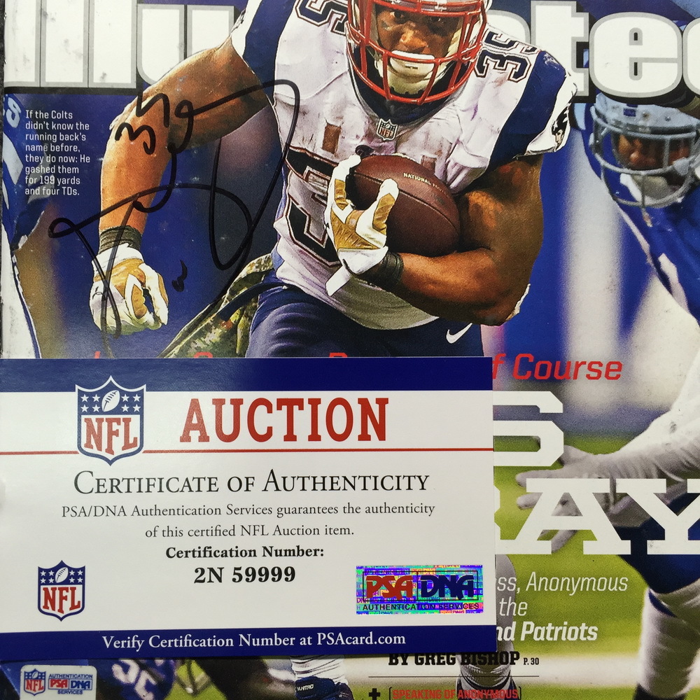 Patriots - Jonas Gray Signed Sports Illustrated | The official auction ...