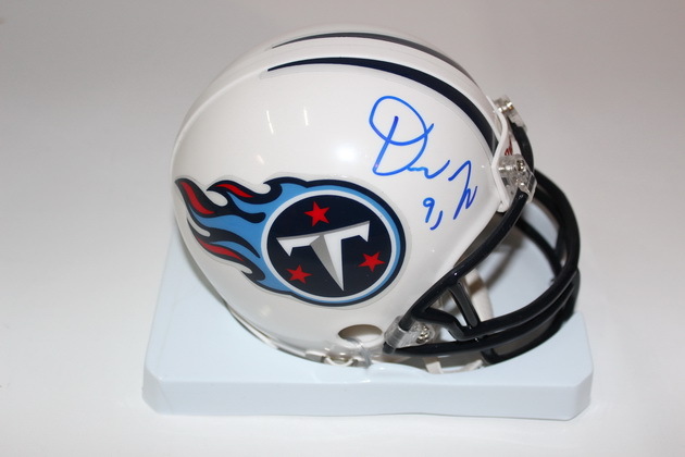 TITANS - DERRICK MORGAN SIGNED MINI HELMET | The official auction site ...