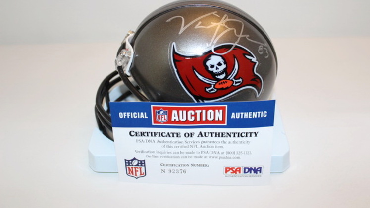 VINCENT JACKSON SIGNED BUCCANEERS MINI HELMET | The official auction ...