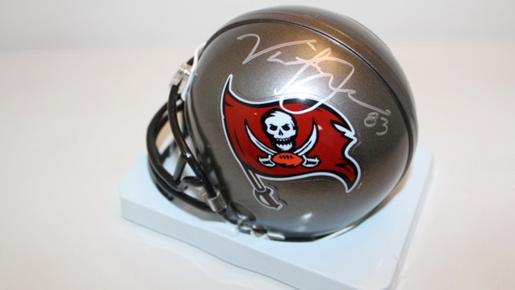 VINCENT JACKSON SIGNED BUCCANEERS MINI HELMET | The official auction ...