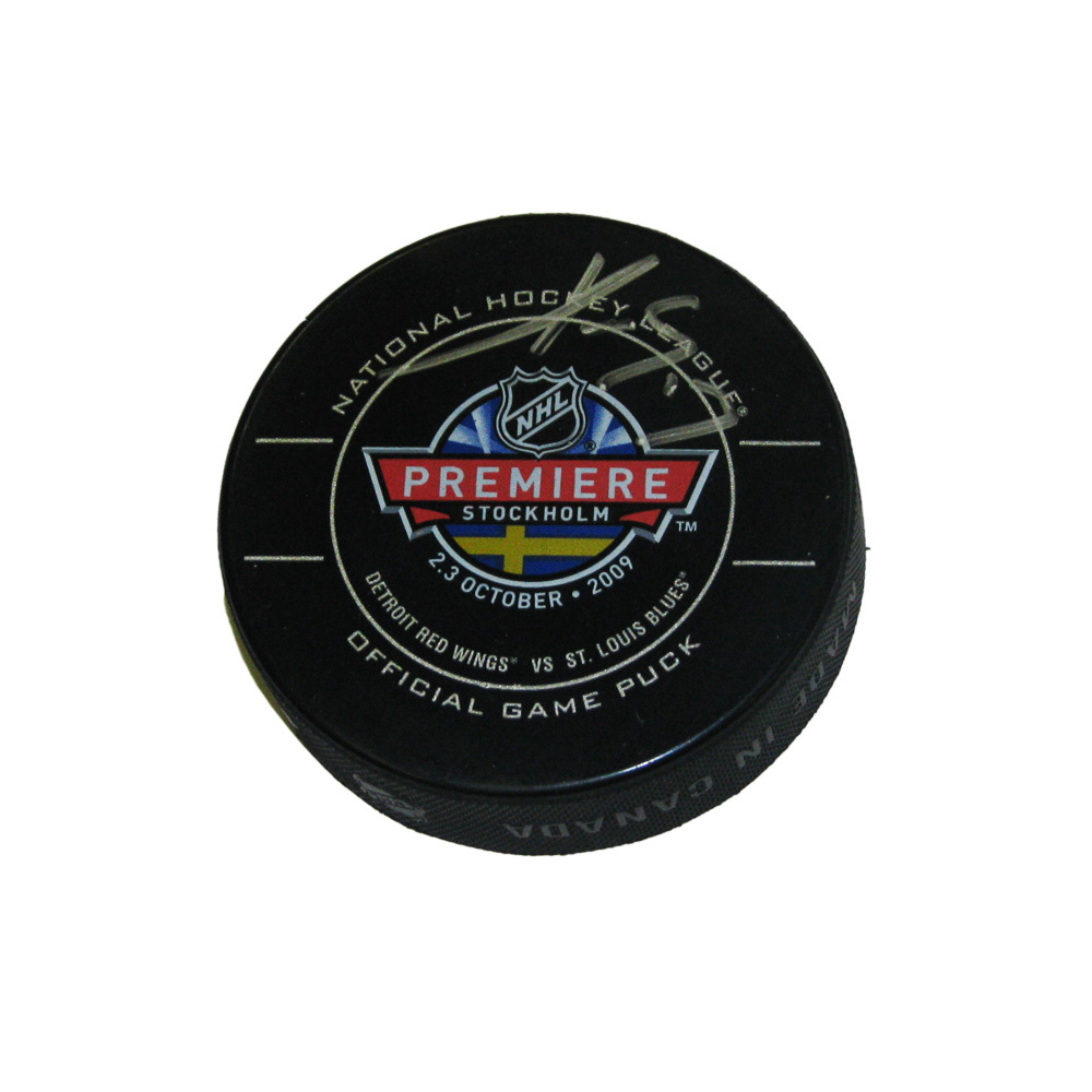 PAVEL DATSYUK Signed 2009 Premiere Stockholm Official Game Puck - NHL ...