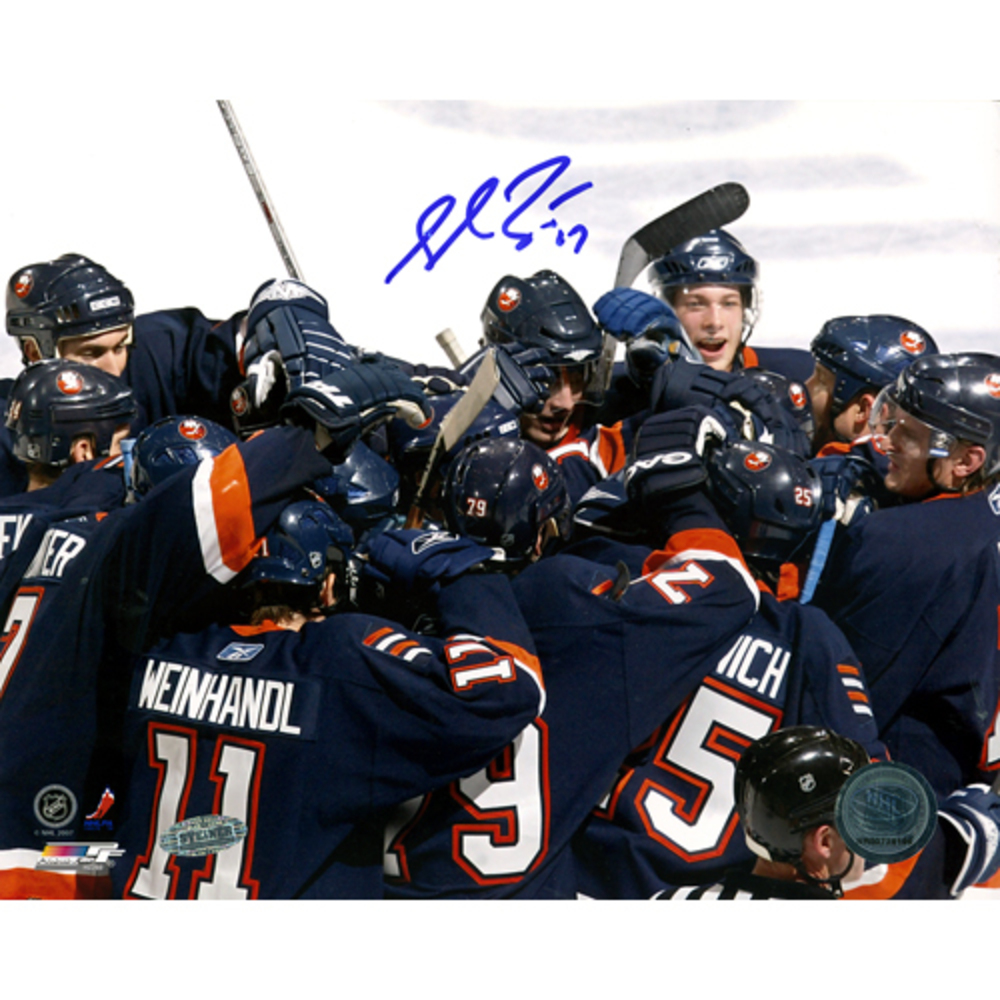 Shawn Bates Team Celebration 16x20 - NHL Auctions