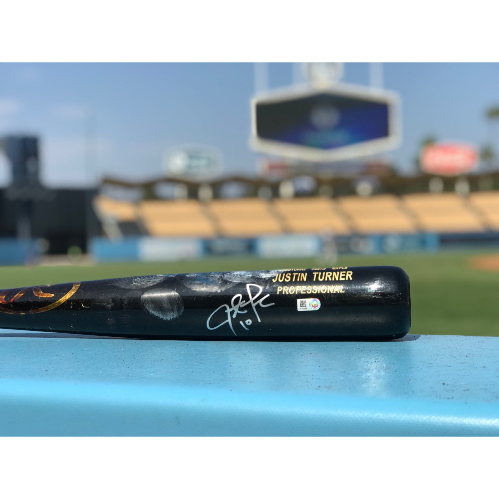 Justin Turner Autographed Bat | Los Angeles Dodgers Auctions