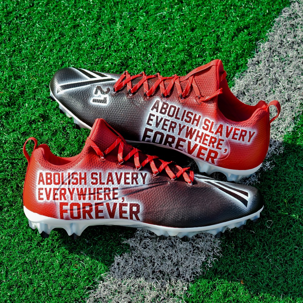 MY CAUSE MY CLEATS - Patriots Heath Evans CUSTOM CLEATS | The official ...