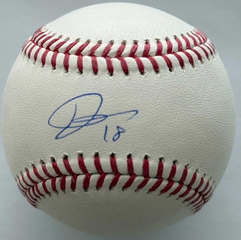 Shota Imanaga Autographed Baseball | MLB Auctions