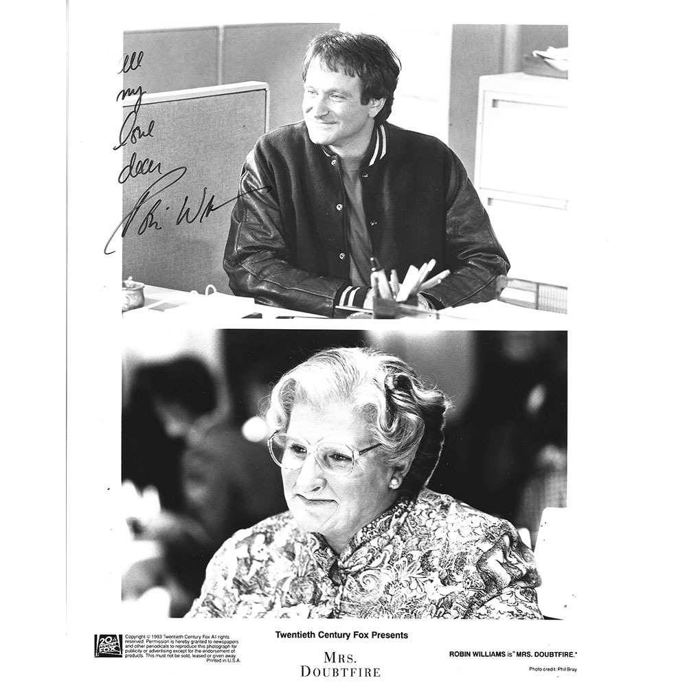 Robin Williams Autographed Mrs. Doubtfire 8X10 Photo - NHL Auctions