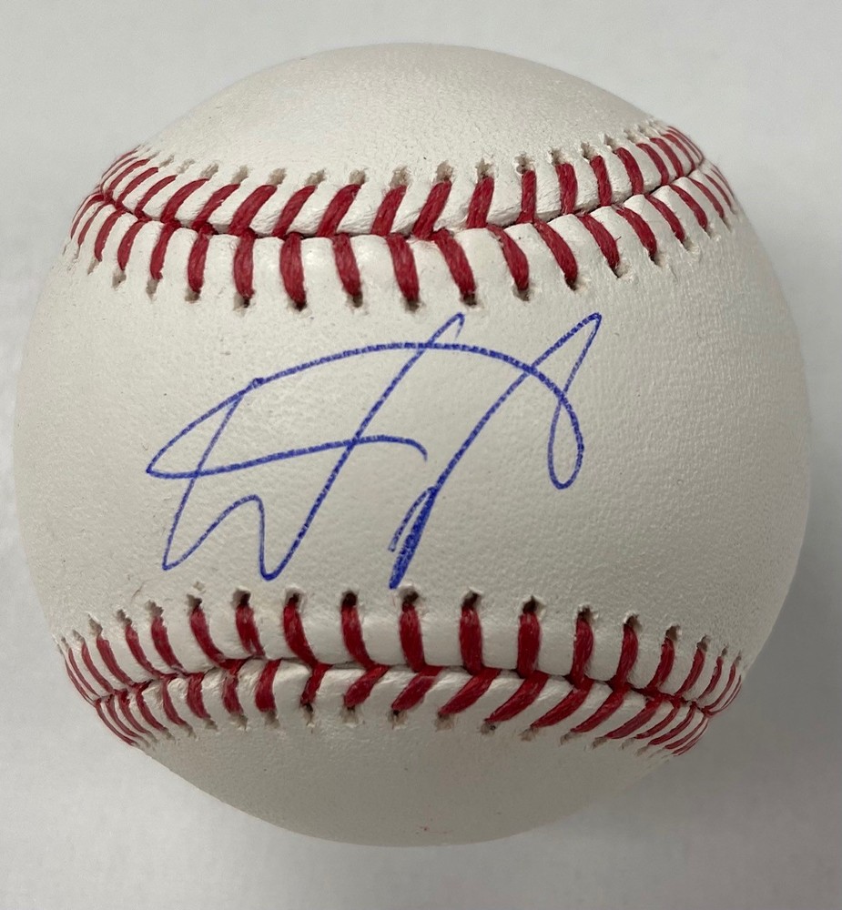 Wander Franco Autographed Baseball | MLB Auctions