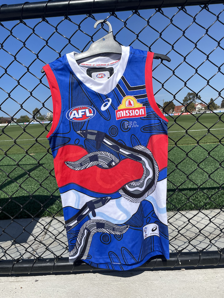 2023 Player Issue Indigenous Guernsey - Jedd Busslinger | Bulldogs Shop ...