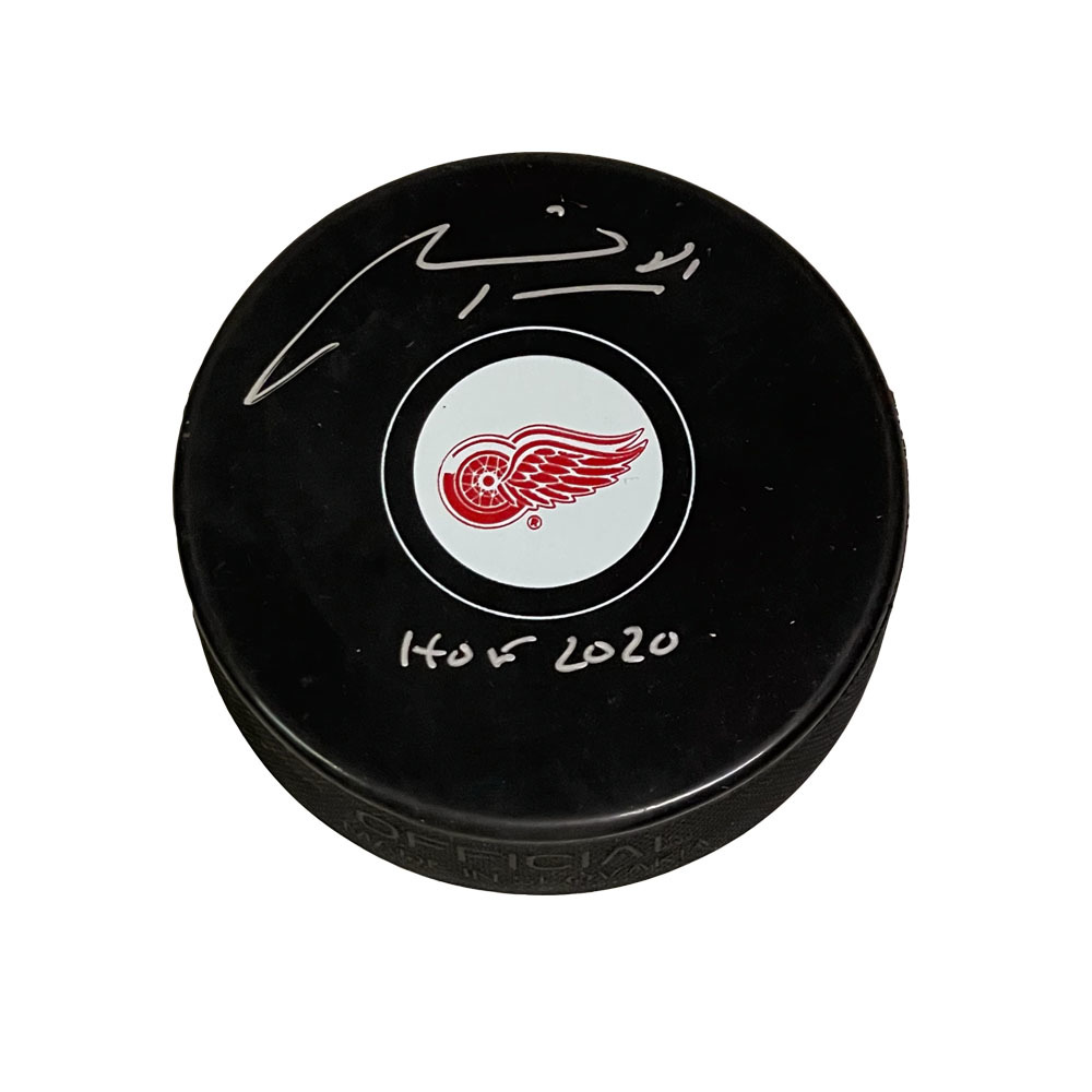 MARIAN HOSSA Signed Detroit Red Wings Puck - HOF 2020 - NHL Auctions