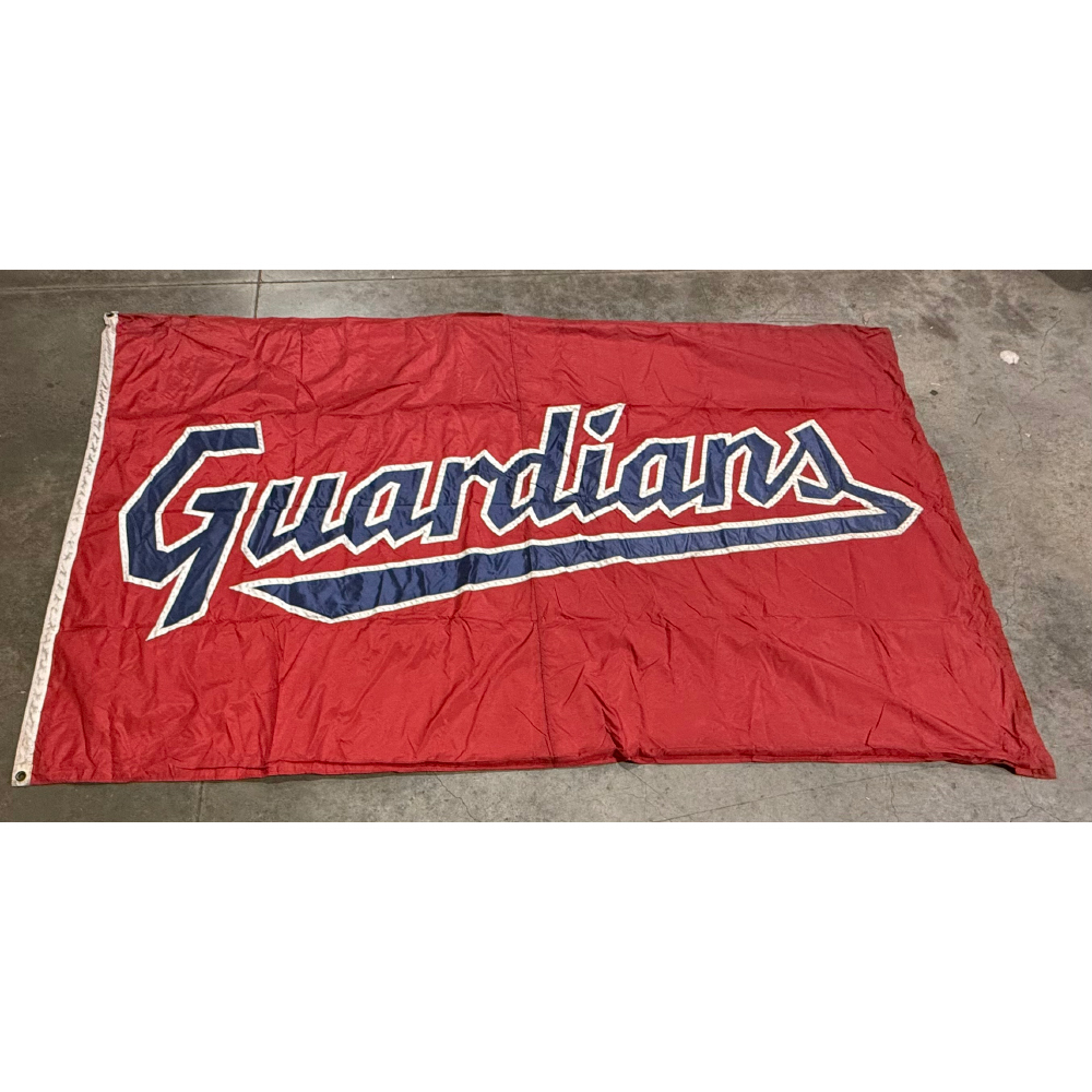 Authenticated Team Issued Standings Flags - Cleveland Guardians ...