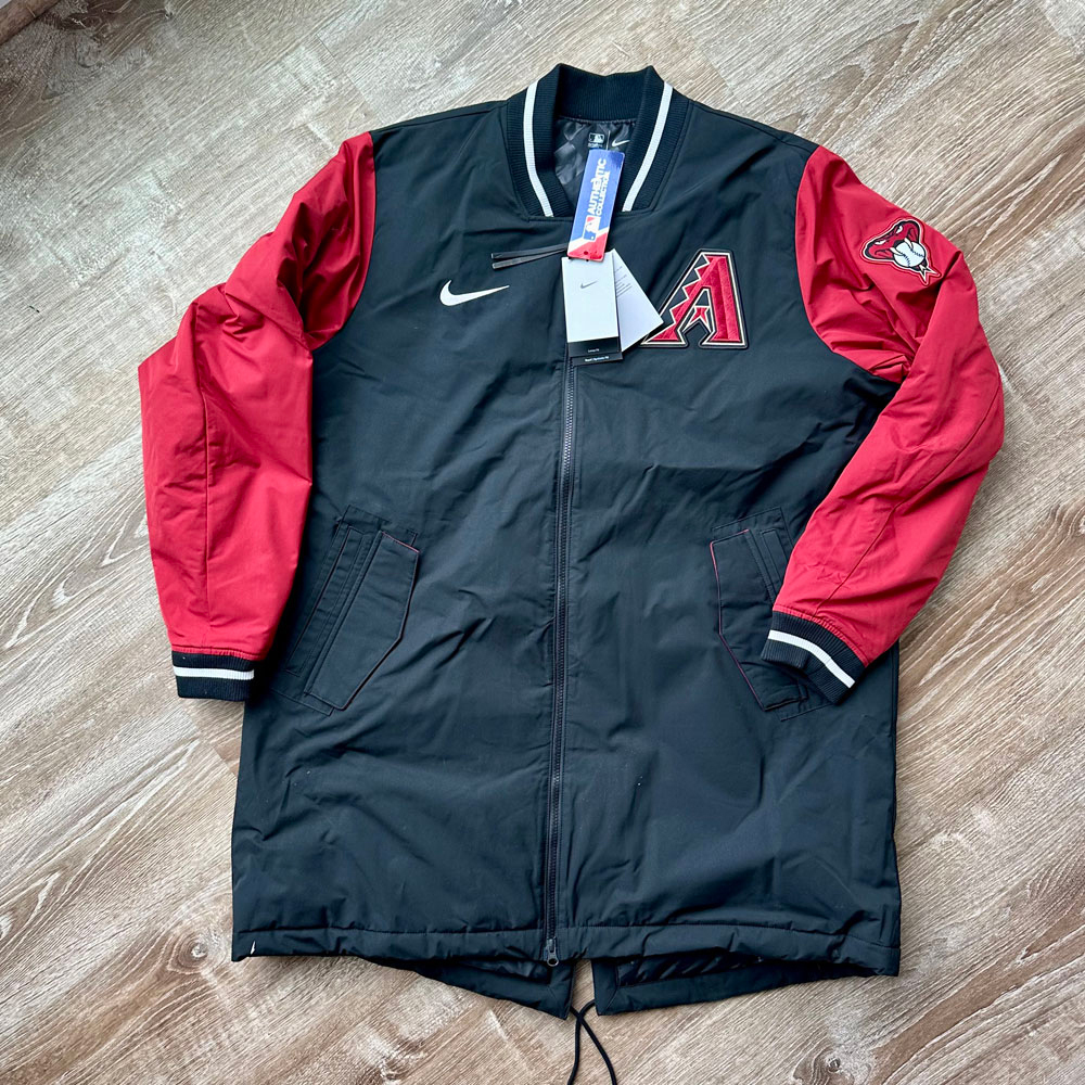 UMPS CARE AUCTION: Nike Arizona Diamondbacks Dugout Performance Full ...