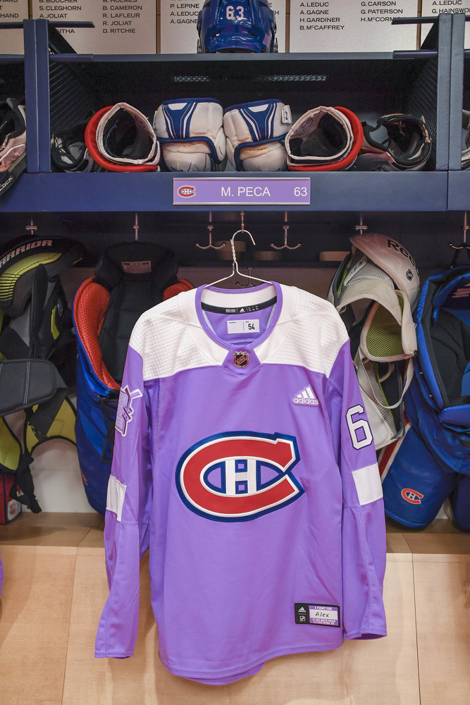 #63 Matthew Peca Warm-Up Worn and Autographed Hockey Fights Cancer ...