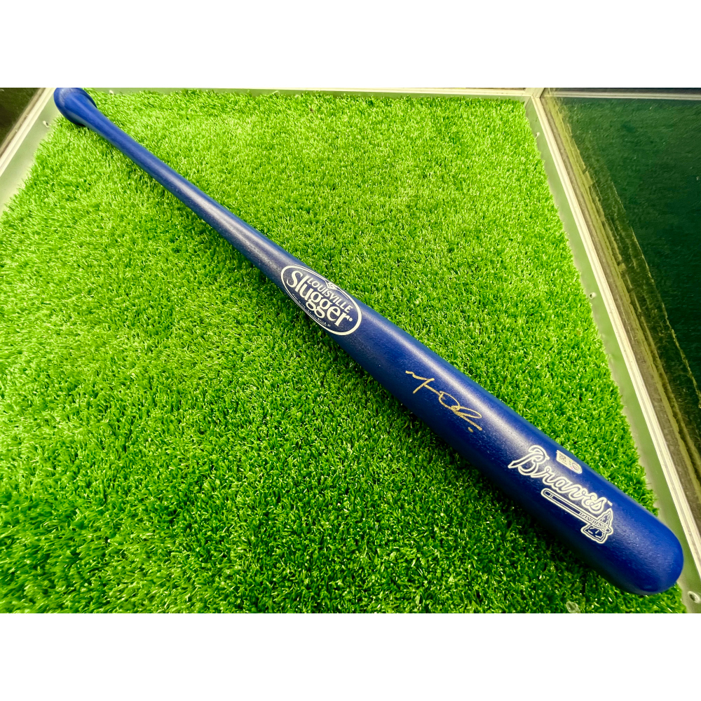 Matt Olson Autographed & MLB Authenticated Bat | Atlanta Braves Auctions