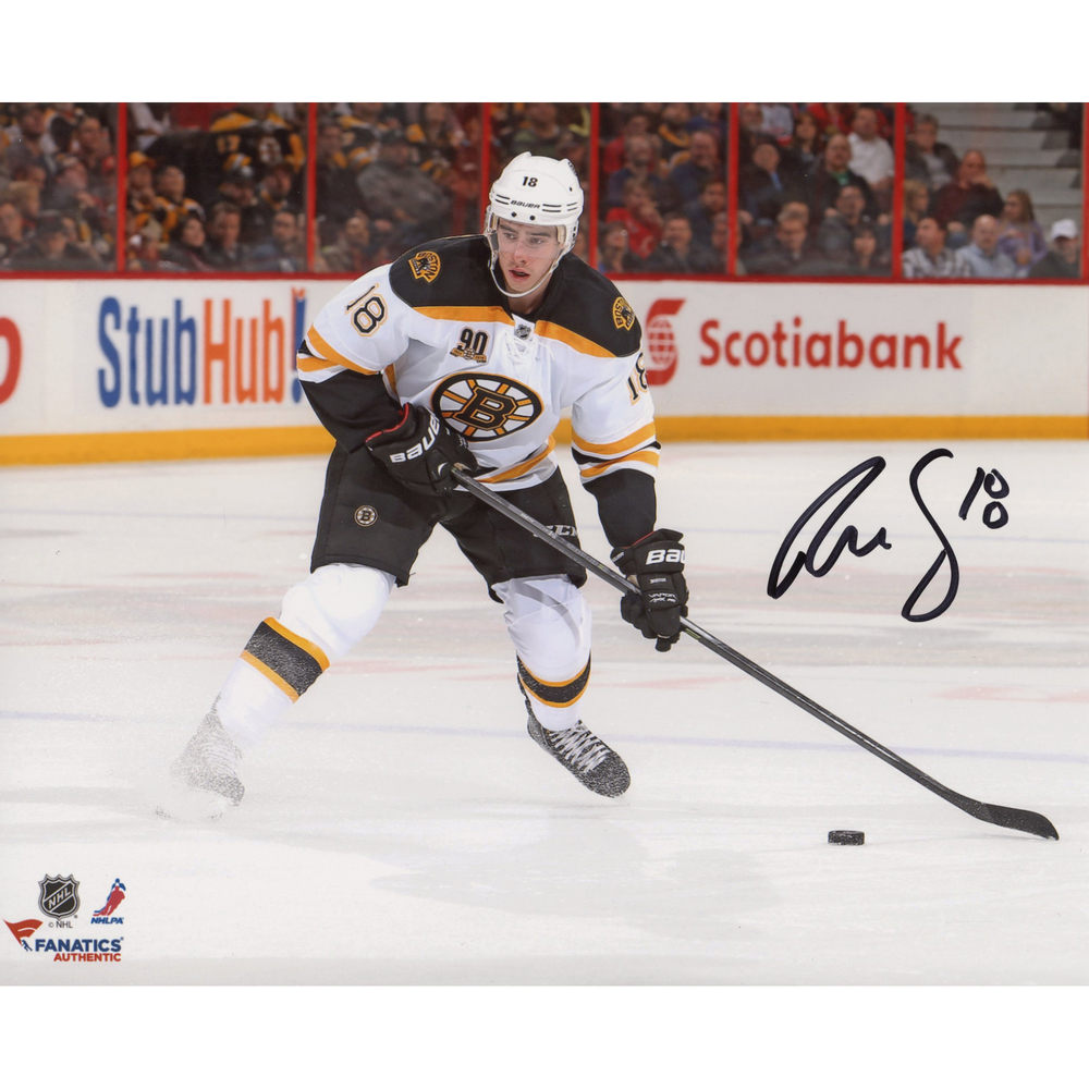Reilly Smith Boston Bruins Autographed 8" x 10" White Uniform Shooting ...